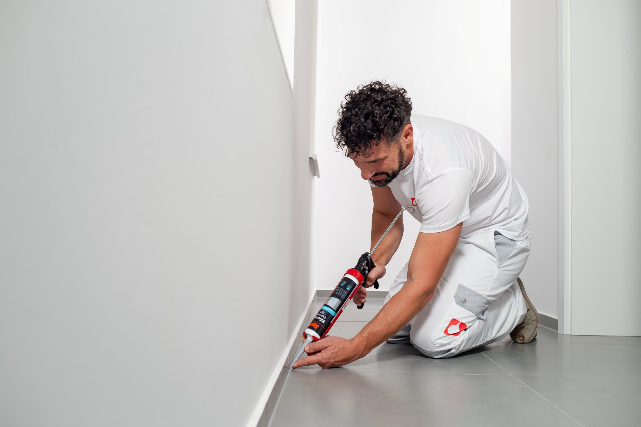 How to choose the right sealant or adhesive to protect surfaces? | JUB